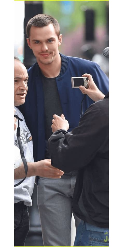 Nicholas Hoult Rvindictaratecelebs