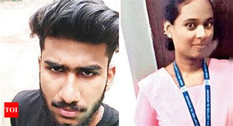 Man Kills Girlfriend In Hotel Posts Pic Of Body As Whatsapp Status