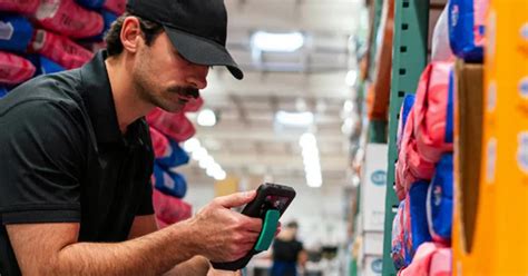 Uhf Rfid In Smartphones Will Replace Nfc And Qr Code Based Applications