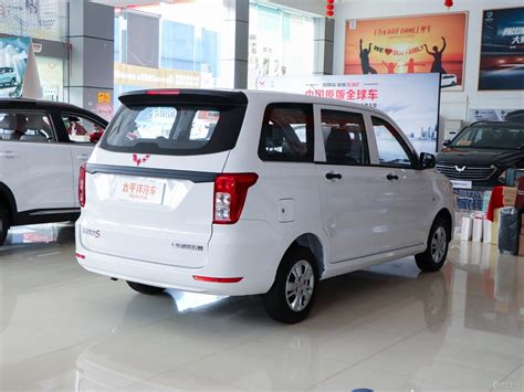 五菱宏光s同五菱宏光v哪款车的综合表现更好？ 车友汽车网