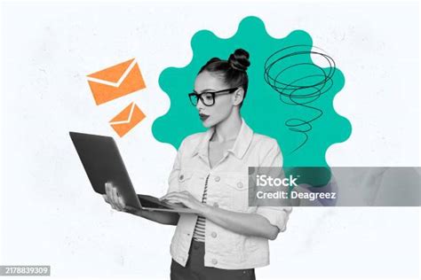 마음의 복합 사진 콜라주 프리랜서 소녀 유형 노트북 장치 메일 편지 알림 메시지 메일 페인트 배경에 고립 된 20 24세에 대한 스톡 사진 및 기타 이미지 Istock