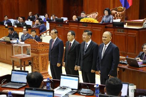 រដ្ឋសភាបោះឆ្នោតជ្រើសតាំង លោក សុខ ឥសាន និងលោក ហេង ហាលីម ជាសមាជិកព្រឹទ្ធសភា សុីសុីថាមស៍