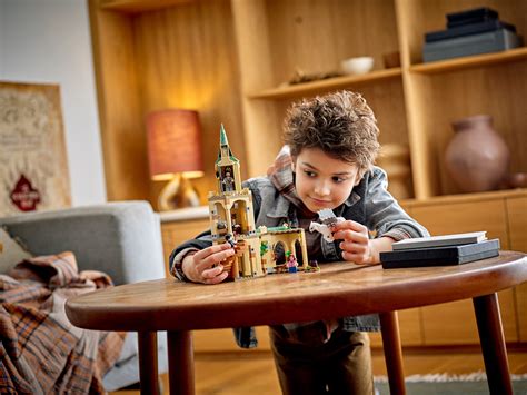 Lego Harry Potter Hogwarts Courtyard Sirius S Rescue Thinker Toys