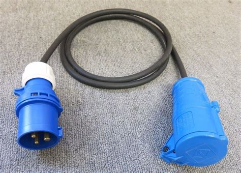 Pce Ip44 230v 16a Blue Commando Plug Male To Female 1 5m Socket