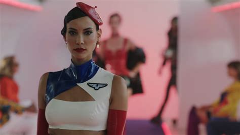 Latex Touch In The Series “emily In Paris” Latex Polska