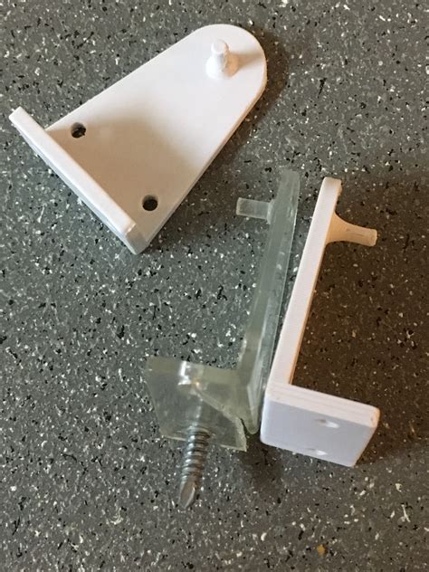 Universal Hold Down Bracket For Window Blinds By Ryanr Download Free Stl Model