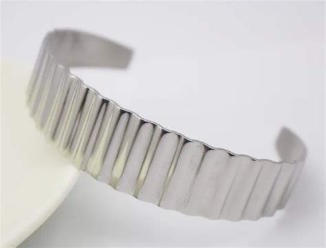 패션 보석 최신 낮은 팔 커프 팔찌 And 팔찌 커프 실버 웨이브 팔찌 솔리드 옴므 Pulseiras 무료 배송bangles