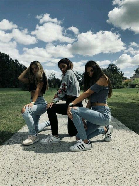 75 Trio Poses Ideas Friend Photoshoot Friend Poses Friend Poses