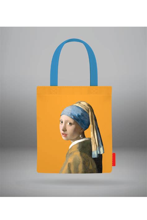 ჩანთა გოგონა მარგალიტის საყურით ყვითელი