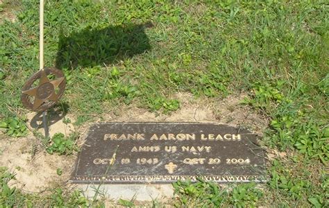 Amh3 Frank Aaron Leach 1943 2004 Find A Grave Memorial