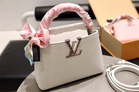 Vux Vux Added A New Photo