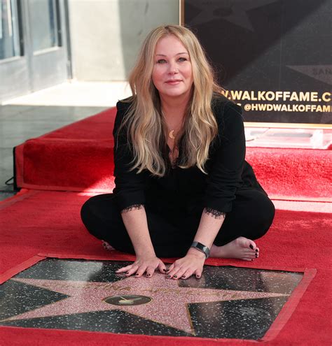 Christina Applegate Wears Diapers After Eating Contaminated Salad