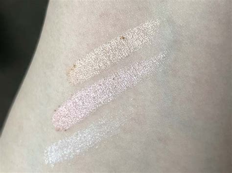 チップ型のパウダーハイライト？！これまでなかった「tinker Wink ふわつやパウダーハイライト」 35 45 Woman