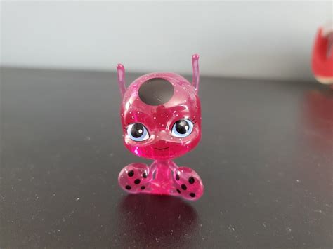 Miraculous Ladybug Miracle Box Kwami Surprise Figure Glitter Tikki