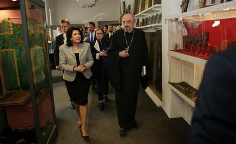 Iverieli მამა ჰენრიკი და სალომე ზურაბიშვილი