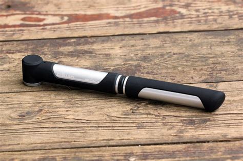 Review: B'Twin MNP 500 mini-pump | road.cc