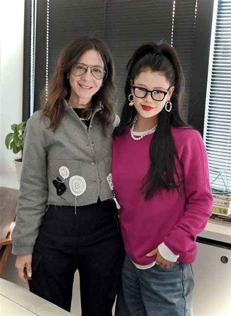 Chinese Singer Songwriter Tia Ray Signs Exclusive Publishing Deal With