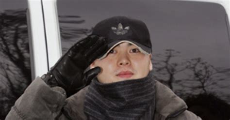 경례하는 문희준 충성 군대 잘 다녀오겠습니다 Md포토