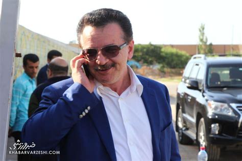 عکس حضور فردوسی‌پور و چهره‌های مطرح ورزشی در مراسم یادبود همسر مالک