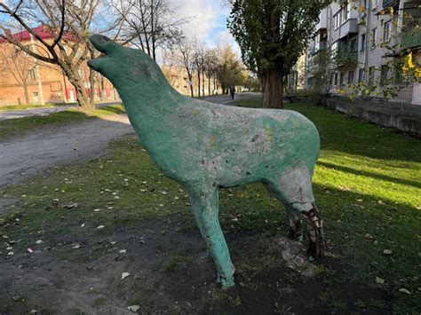 У Дніпрі планують відреставрувати старі вуличні скульптури Читайте на Ukr Net