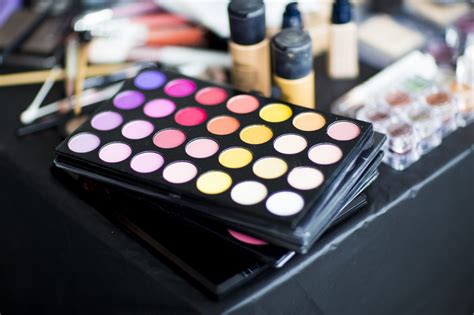 10 советов, чтобы сделать макияж максимально стойким | MedAboutMe