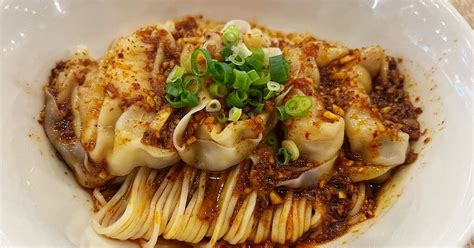 Din Tai Fung Noodles Soup Dumplings Wontons And Mango Pudding At A