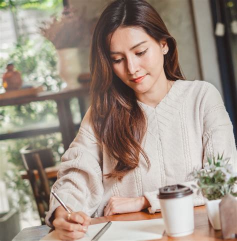 The 1 Mistake Creators Make That Keeps Them From Building A Following