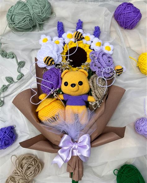 Ramo De Winnie Poh A Crochet Ramo De Ganchillo Manualidades Flores