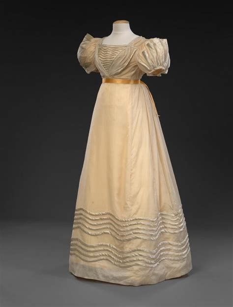 Early 1800s American Fashion 1825 Dress Evening Dress 1800s Regency