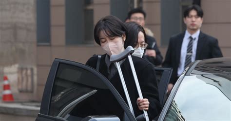 검찰 ‘文 뇌물수수 의혹 관련 피의자로 전 사위도 입건