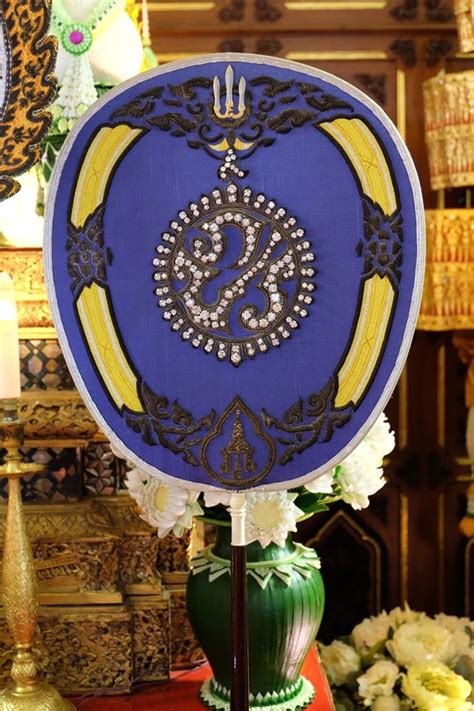 แสดงกระทู้ พัดแฉกงา พัดรัตนาภรณ์ • ลานธรรมจักร