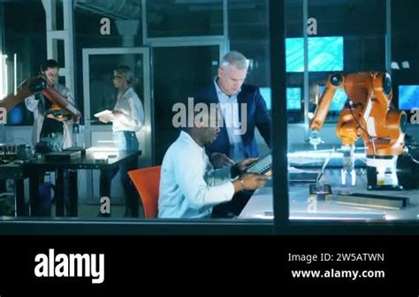 Engineers Grasping Tricks Of Smart Manufacturing Using Industrial