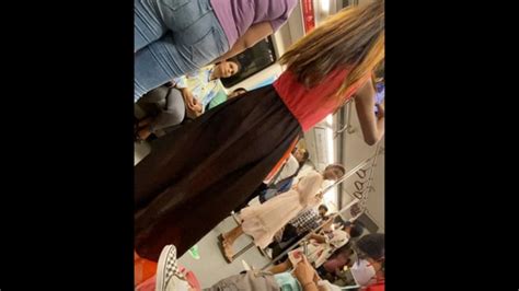 Viral Video Shows Girl Dancing Inside Delhi Metro Coach Watch Trending