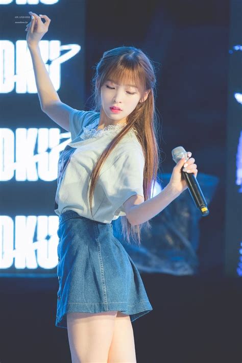 단국대 천안캠퍼스 축제 오마이걸 OHMYGIRL 아린 소녀 귀여운 아시아 소녀 유명인