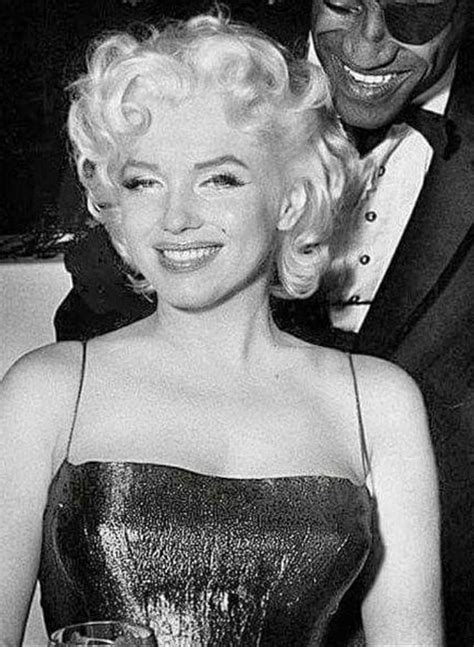 Marilyn Monroe Smile Marilyn Monroe S Beaming Smile Captured In Never