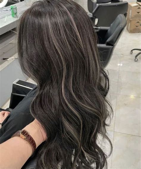 Mini Skunk Highlights In 2025 Black Hair Balayage Hair Streaks