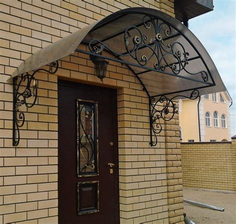 Козырек из поликарбоната с ковкой КВГ-11 | Balcony railing design ...
