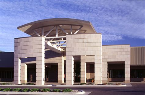 Mcfarland Clinic West Ames Rmh Architects