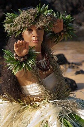 Traditional Islander Clothing Hawaii Traditional Clothing Hawaiian