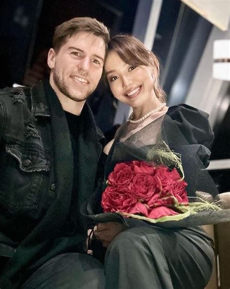 Жүжигчин П Шүүдэрцэцэгийн нөхөр охинтойгоо гэрлэхийг зөвшөөрсөн ээждээ