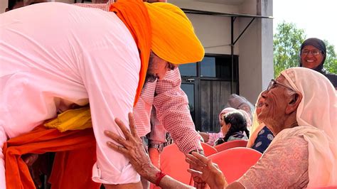 By Touching Feet Of The Elderly Malvinder Singh Kang Stoops To Conquer