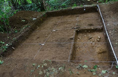 ქობულეთში ქვის ხანის 1600 მდე არტეფაქტი აღმოაჩინეს Batumelebi • • Batumelebi Ge