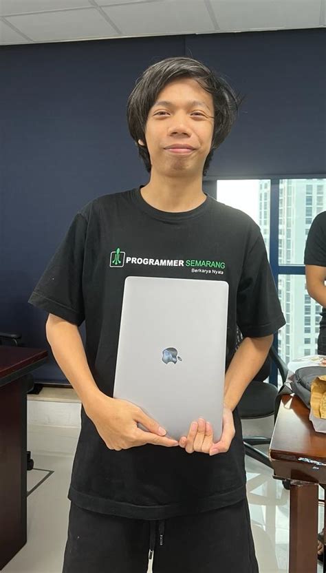 Buktikan Keterbatasan Tak Jadi Penghalang Untuk Meraih Sukses Ini Kisah Inspiratif Alfian