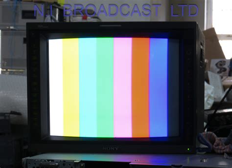 sony pvm 14l4 14inch monitor with sdi composite rgb input and yuv