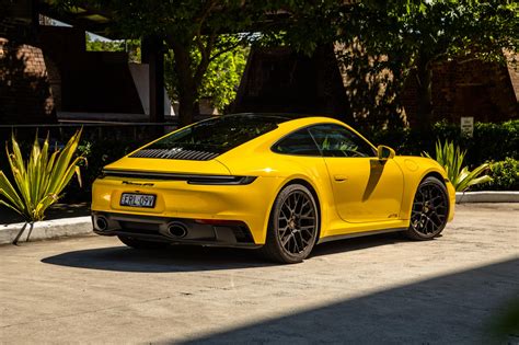2023 Porsche 911 Carrera GTS overview - Bkznet