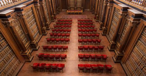 Fracturing Of Fully And Partially Saturated Porous Media Based On A Tpm‐phase‐field Approach