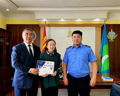 ХҮҮХДИЙН ГАР ЗУРГИЙН УРАЛДААНЫ ШИЛДЭГҮҮД ТОДОРЛОО