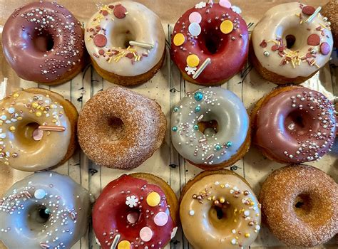 1 Dozen Mixed Donuts 12 Cinnamon Sugar 12 Iced Daisy Donuts 1 Dozen Mixed Donuts 12 Cinnamon Sugar 12 Iced Daisy Donuts