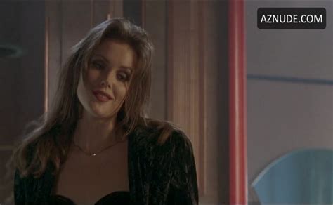 Keanu Reeves Shirtless Scene In Johnny Mnemonic Azmen