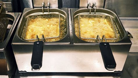 Deep Frying Vs Pan Frying Which Is Better Texas Kitchen